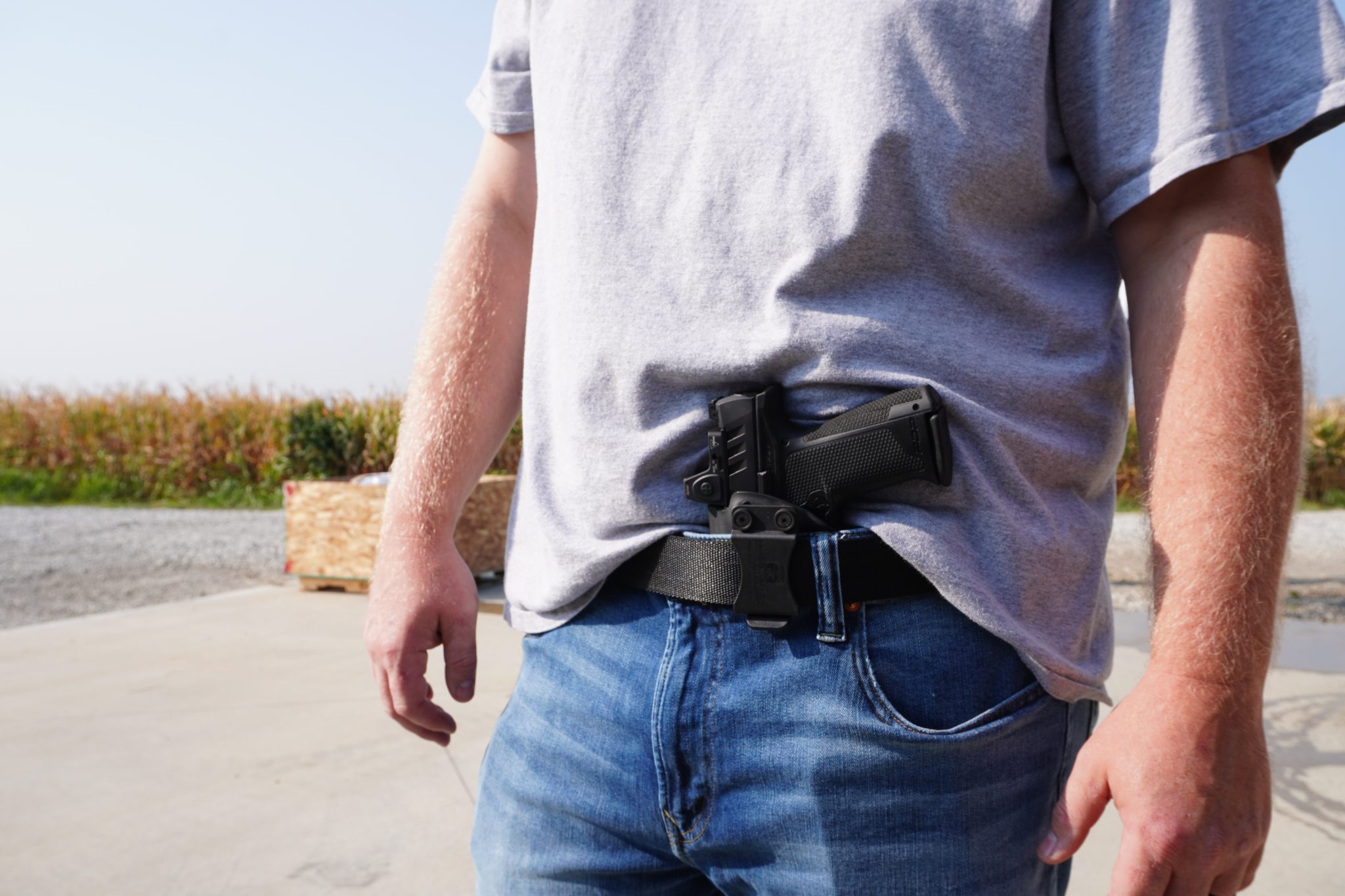 Which Gun Holster for Concealed Carry? - Muddy River Tactical