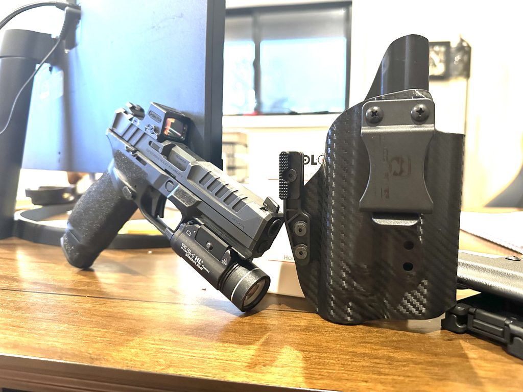 Springfield Echelon with Streamlight TLR-1 Light Holster